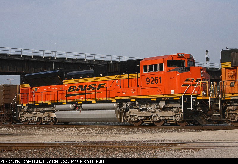 BNSF 9261